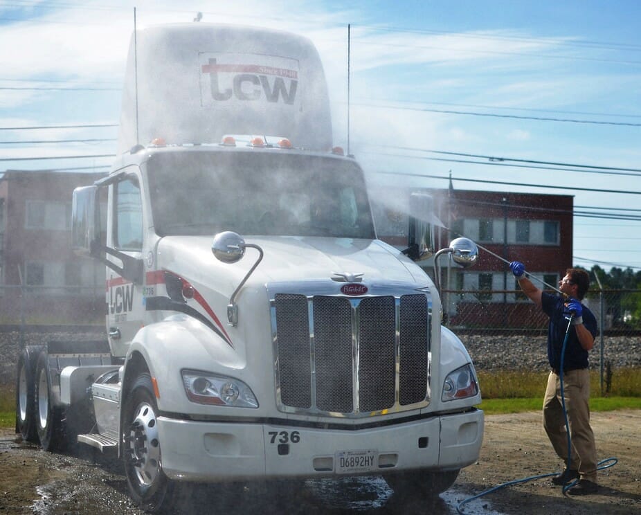The Benefits of Having a Fleet Washing Program | Sparkle Wash Pressure ...